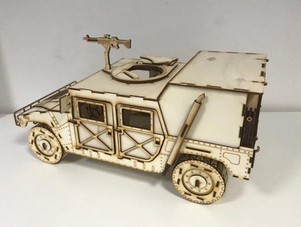 CWWH-Onlineshop - Hummer M998 (HUMVEE) as 3D large laser cut model